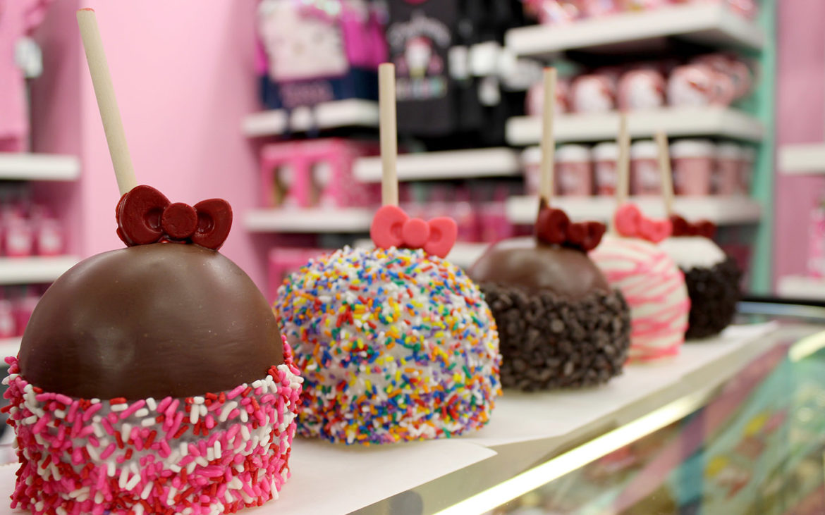 Indulge in Gourmet Candy Apples at Universal Orlando Resort