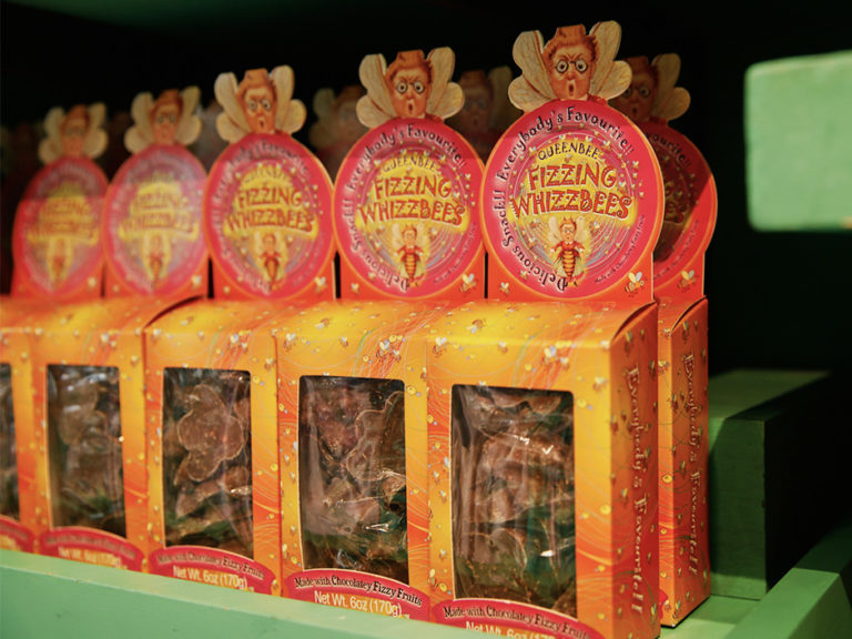 11 Treats Unique to The Wizarding World of Harry Potter - Hogsmeade