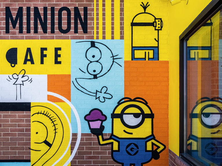 FIRST LOOK! Minion Cafe at Universal Studios Hollywood