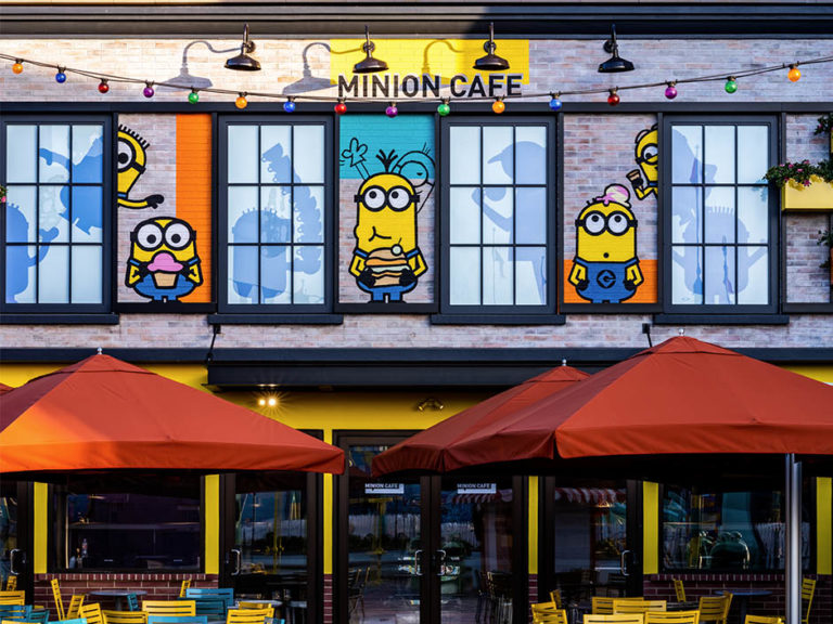 FIRST LOOK! Minion Cafe at Universal Studios Hollywood