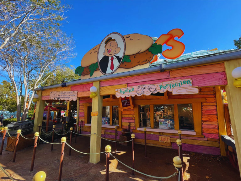 Guide to Universal Orlando Resort for Solo Travelers - Discover Universal