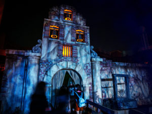 Behind-the-Screams of Halloween Horror Nights at Universal Studios ...